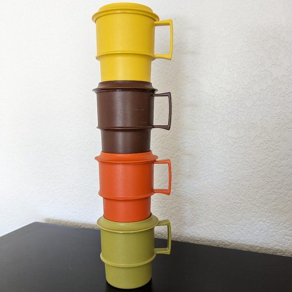 Tupperware | Dining | Vintage Tupperware Stackable Mugs With Lids Set ...